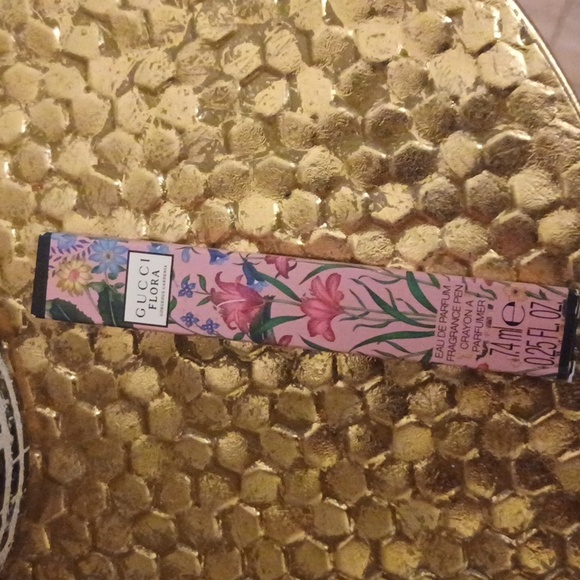 Gucci | Bath & Body | Gucci Flora Gorgeous Gardenia Pen | Poshmark